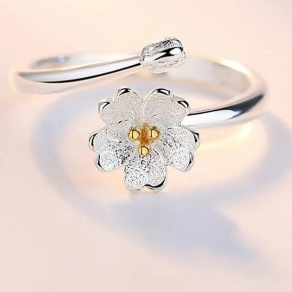 Jewelry | 925 Sterling Silver Adjustable Flower Ring | Poshmark